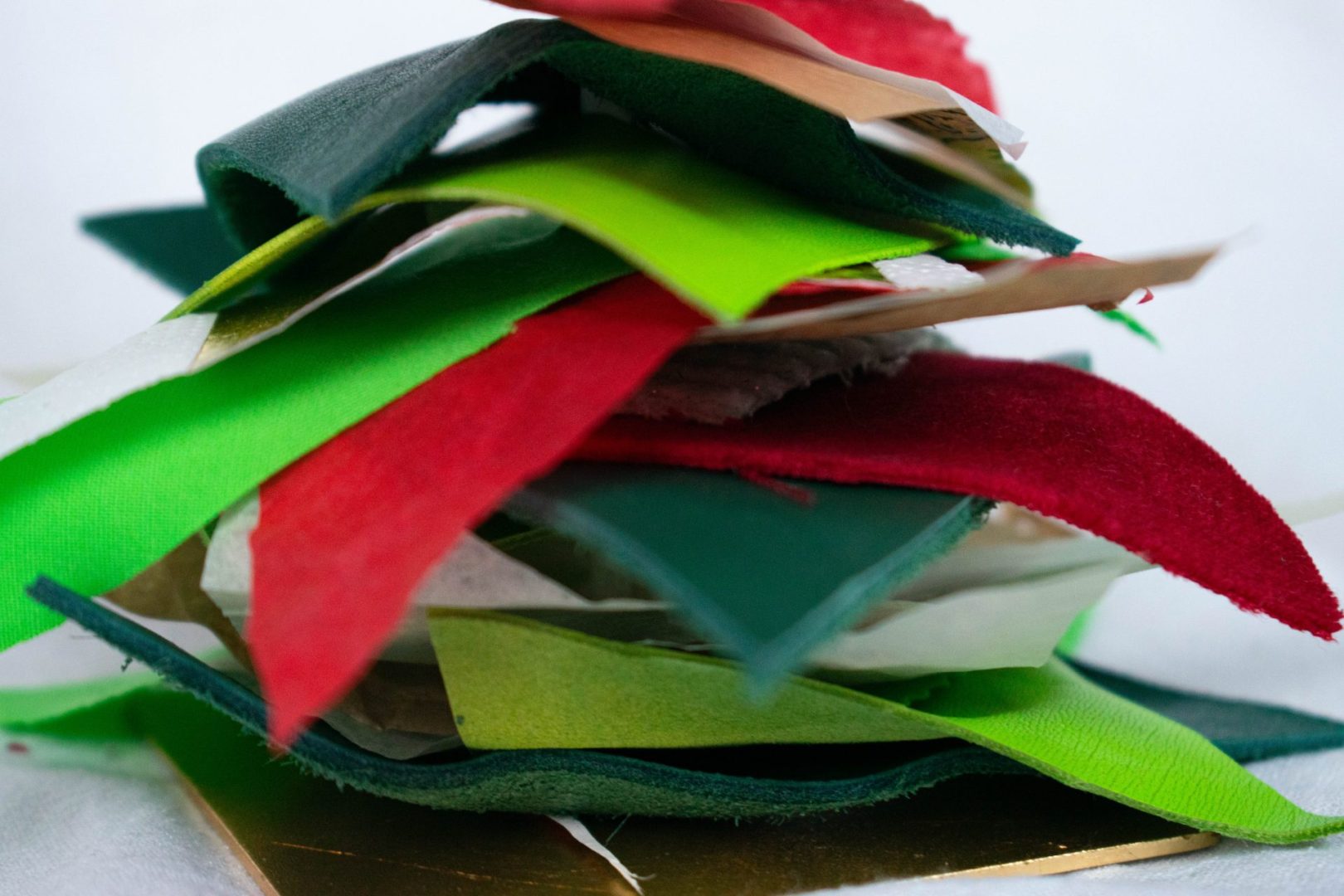 Upcycled Christmas decorations DIY punk | I'M FIRENZE DIGEST